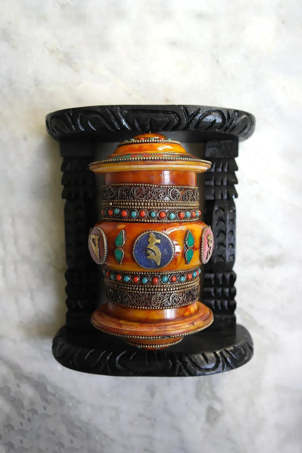 Om Mane peme hum on Gemstone in Prayer Wheel with black frame | Vajrac ...